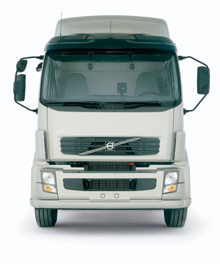Volvo amplía su gama semipesada con VM City - Motorpy.com | Información ...