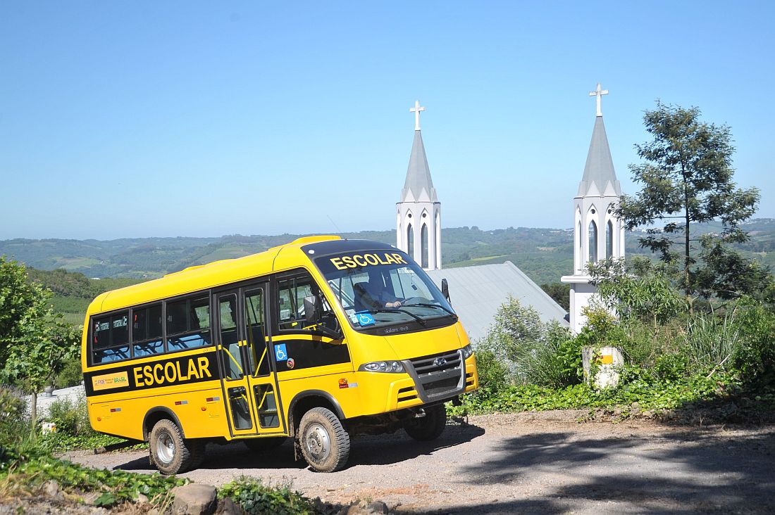 Volare vende autobuses escolares a Uruguay - Motorpy.com | Información ...